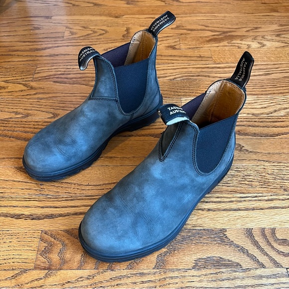 Blundstone | Shoes | Vintage Blundstone Mens Agedfaded Black Chelsea ...